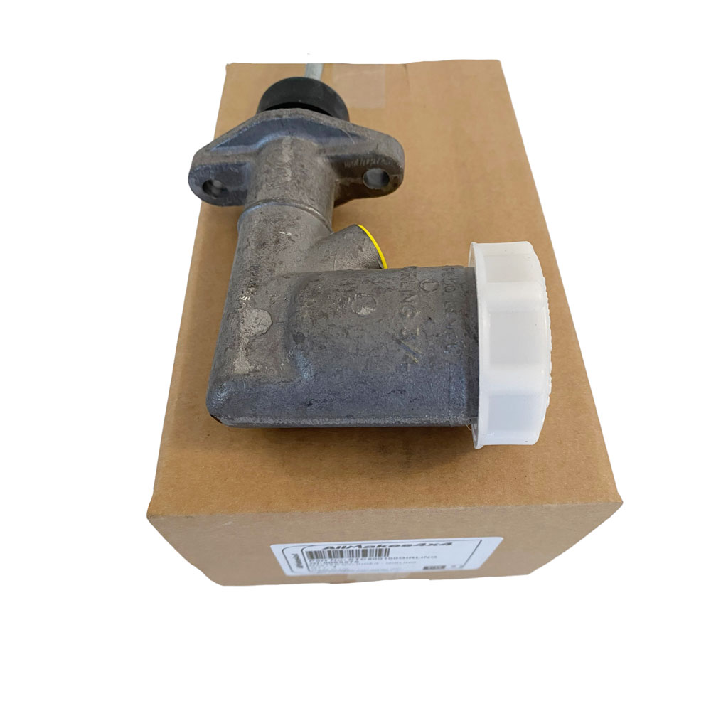 Genuine Land Rover STC500100 Clutch Master Cylinder (New/Genuine)